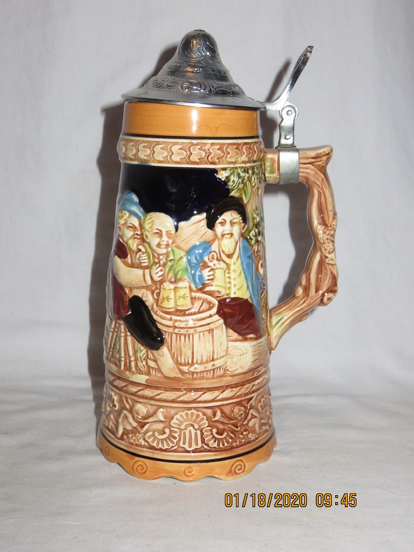 Stein with Drinking People and Houses in Landscape With Lid #3